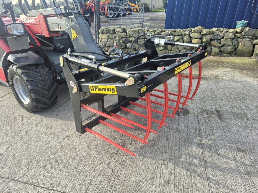 Fleming 4 & 5ft Dung Grab – Farm Plant Machinery Ltd